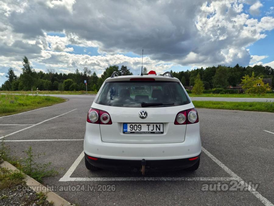 Balts Volkswagen Golf Plus 2008 Rakvere, ar dzinēja tilpumu 1.90 L un nobraukumu 322 tūkst. km par 3700 €, foto 7 vietnē AUTOMOTO.COM.LV