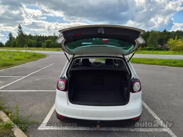Balts Volkswagen Golf Plus 2008 Rakvere, ar dzinēja tilpumu 1.90 L un nobraukumu 322 tūkst. km par 3700 €, foto 7 vietnē AUTOMOTO.COM.LV