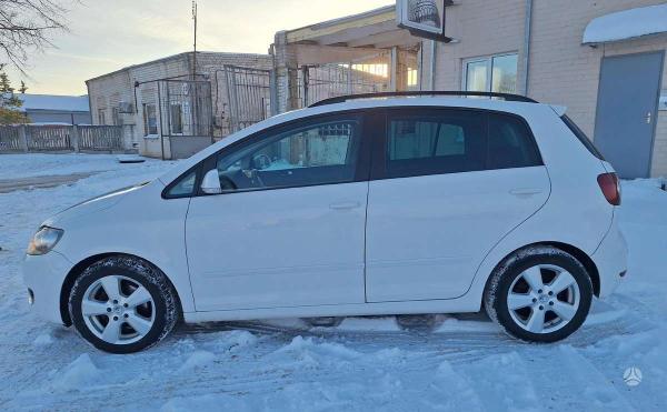 Balts Volkswagen Golf Plus 2009 Ukmergė, ar dzinēja tilpumu 1.97 L un nobraukumu 306 tūkst. km par 3400 €, foto 2 vietnē AUTOMOTO.COM.LV