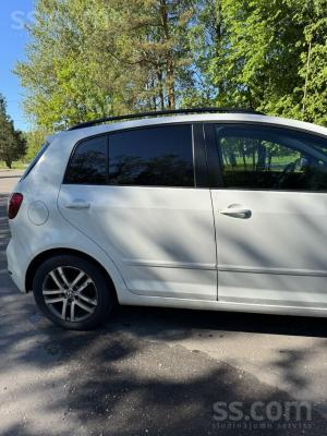 Balts Volkswagen Golf Plus 2010 Jūrmala, ar dzinēja tilpumu 1.60 L un nobraukumu 228 tūkst. km par 4500 €, foto 6 vietnē AUTOMOTO.COM.LV