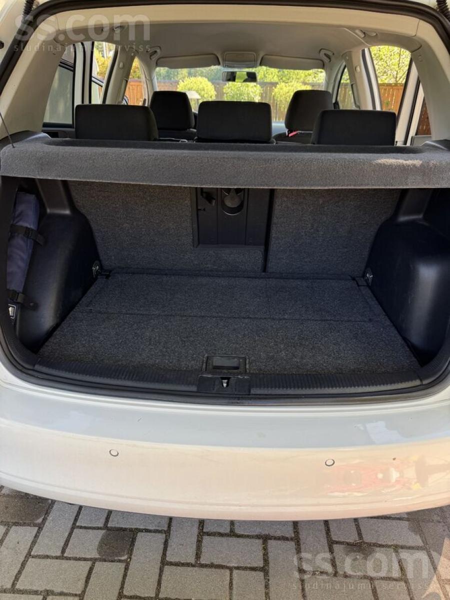 Balts Volkswagen Golf Plus 2010 Jūrmala, ar dzinēja tilpumu 1.60 L un nobraukumu 228 tūkst. km par 4500 €, foto 7 vietnē AUTOMOTO.COM.LV
