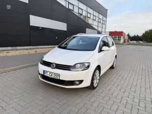 White Volkswagen Golf Plus 2010 in Panevezys, with an engine capacity of 1.97 L and mileage of 274 thousand km for 4600 €, photo  on AUTOMOTO.COM.LV