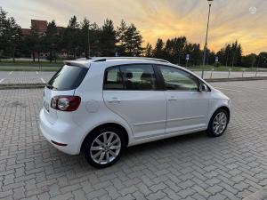 Balts Volkswagen Golf Plus 2010 Panevēža, ar dzinēja tilpumu 1.97 L un nobraukumu 274 tūkst. km par 4600 €, foto 10 vietnē AUTOMOTO.COM.LV