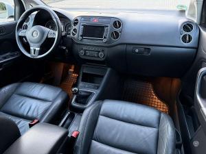 Balts Volkswagen Golf Plus 2010 Panevēža, ar dzinēja tilpumu 1.97 L un nobraukumu 274 tūkst. km par 4600 €, foto 15 vietnē AUTOMOTO.COM.LV