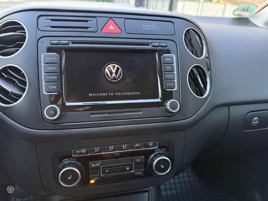 Balts Volkswagen Golf Plus 2010 Panevēža, ar dzinēja tilpumu 1.97 L un nobraukumu 274 tūkst. km par 4600 €, foto 16 vietnē AUTOMOTO.COM.LV