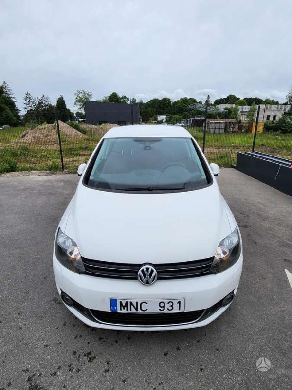 Balts Volkswagen Golf Plus 2012 Kauņa, ar dzinēja tilpumu 1.60 L un nobraukumu 195 tūkst. km par 4800 €, foto 1 vietnē AUTOMOTO.COM.LV