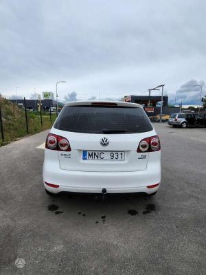 White Volkswagen Golf Plus 2012 in Kaunas, with an engine capacity of 1.60 L and mileage of 195 thousand km for 4800 €, photo 8 on AUTOMOTO.COM.LV