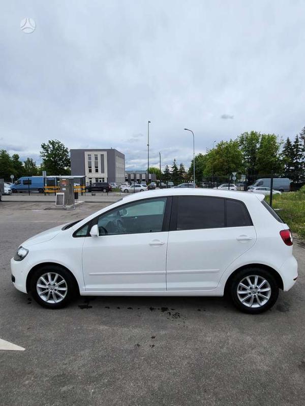 Balts Volkswagen Golf Plus 2012 Kauņa, ar dzinēja tilpumu 1.60 L un nobraukumu 195 tūkst. km par 4800 €, foto 9 vietnē AUTOMOTO.COM.LV