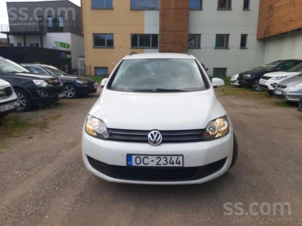 Balts Volkswagen Golf Plus 2012 Daugavpils, ar dzinēja tilpumu 1.60 L un nobraukumu 0 tūkst. km par 4150 €, foto 2 vietnē AUTOMOTO.COM.LV