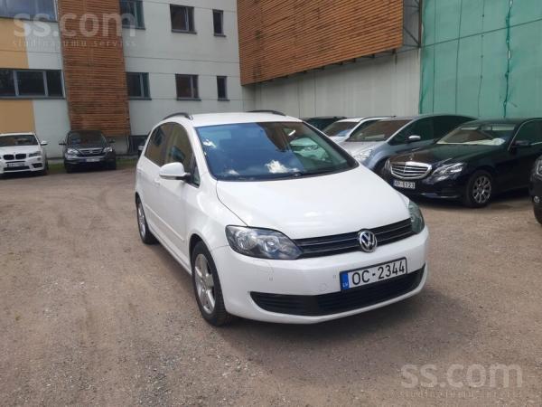 Balts Volkswagen Golf Plus 2012 Daugavpils, ar dzinēja tilpumu 1.60 L un nobraukumu 0 tūkst. km par 4150 €, foto 3 vietnē AUTOMOTO.COM.LV