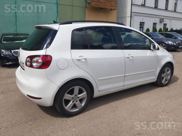 Balts Volkswagen Golf Plus 2012 Daugavpils, ar dzinēja tilpumu 1.60 L un nobraukumu 0 tūkst. km par 4150 €, foto 5 vietnē AUTOMOTO.COM.LV