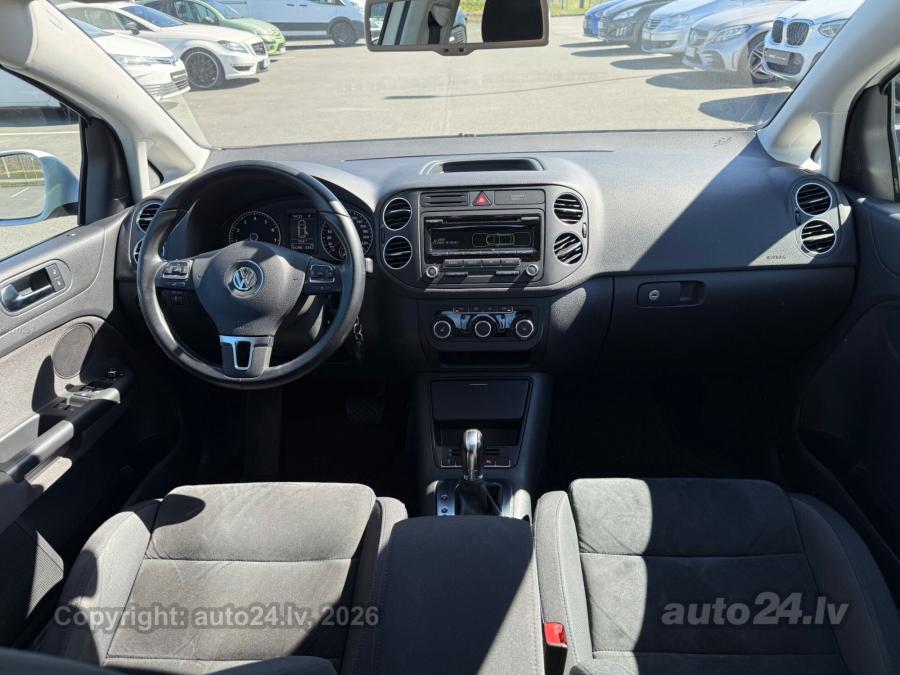 Balts Volkswagen Golf Plus 2014 Tallina, ar dzinēja tilpumu 1.20 L un nobraukumu 155 tūkst. km par 5990 €, foto 8 vietnē AUTOMOTO.COM.LV