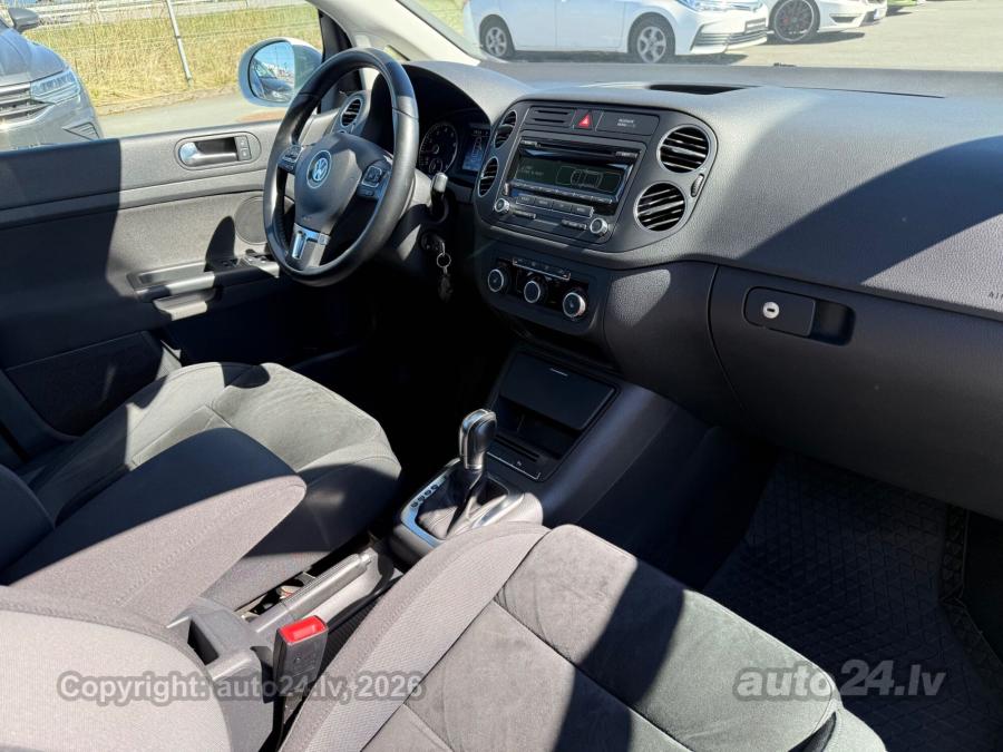 Balts Volkswagen Golf Plus 2014 Tallina, ar dzinēja tilpumu 1.20 L un nobraukumu 155 tūkst. km par 5990 €, foto 10 vietnē AUTOMOTO.COM.LV