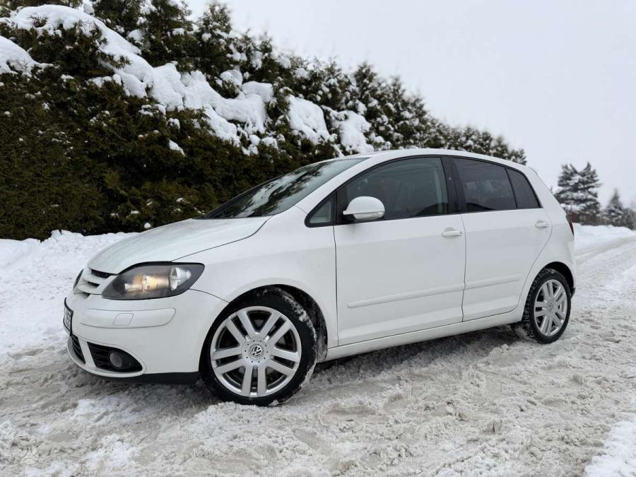 Balts Volkswagen Golf Plus 2009 Viļņa, ar dzinēja tilpumu 1.39 L un nobraukumu 180 tūkst. km par 2450 €, foto 1 vietnē AUTOMOTO.COM.LV