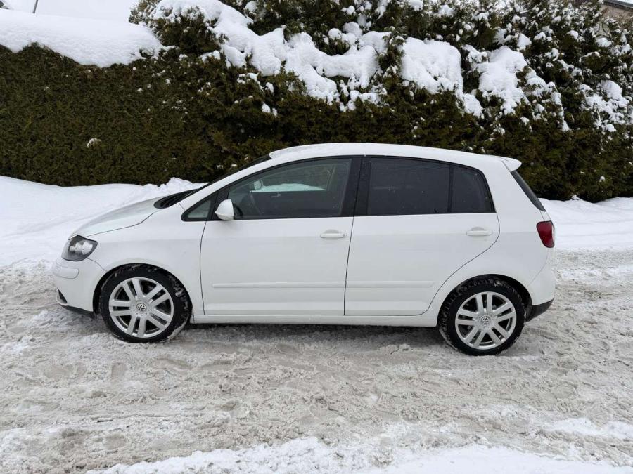 Balts Volkswagen Golf Plus 2009 Viļņa, ar dzinēja tilpumu 1.39 L un nobraukumu 180 tūkst. km par 2450 €, foto 3 vietnē AUTOMOTO.COM.LV