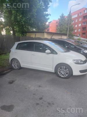 Balts Volkswagen Golf Plus 2011 Ogre, ar dzinēja tilpumu 1.60 L un nobraukumu 235 tūkst. km par 3990 €, foto 3 vietnē AUTOMOTO.COM.LV