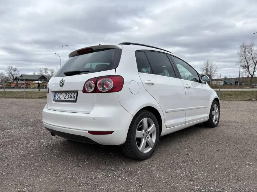 Balts Volkswagen Golf Plus 2012 Daugavpils, ar dzinēja tilpumu 1.60 L un nobraukumu 361 tūkst. km par 4150 €, foto 6 vietnē AUTOMOTO.COM.LV