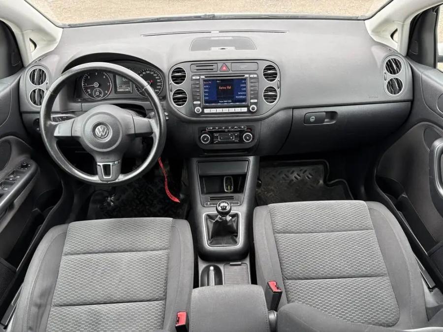 Balts Volkswagen Golf Plus 2012 Daugavpils, ar dzinēja tilpumu 1.60 L un nobraukumu 361 tūkst. km par 4150 €, foto 10 vietnē AUTOMOTO.COM.LV