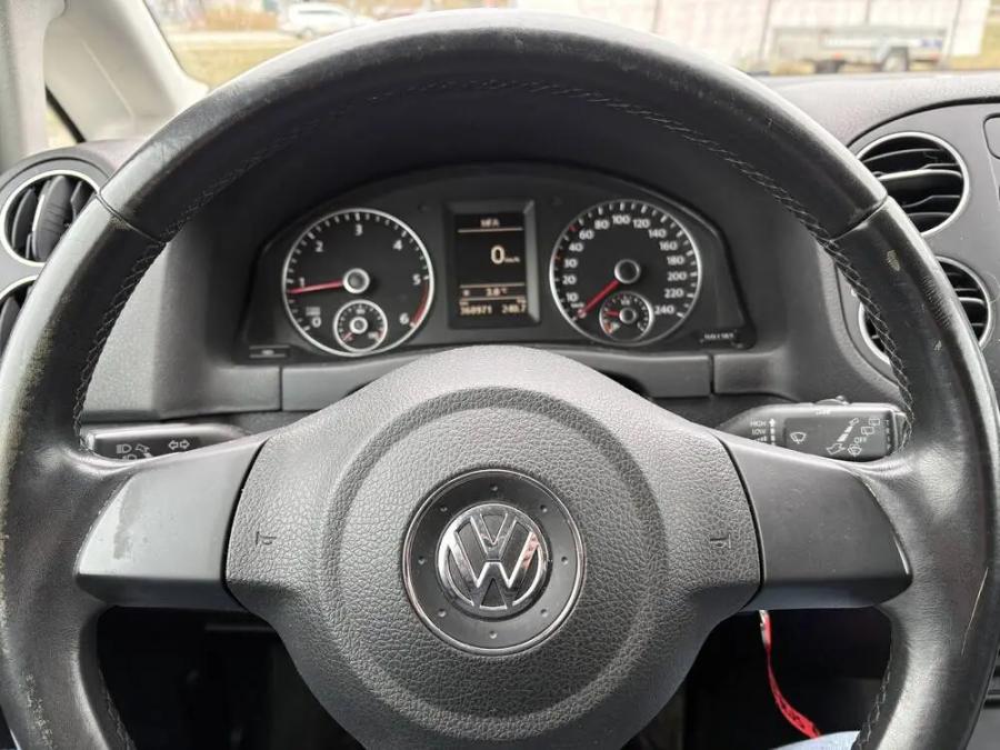 Balts Volkswagen Golf Plus 2012 Daugavpils, ar dzinēja tilpumu 1.60 L un nobraukumu 361 tūkst. km par 4150 €, foto 13 vietnē AUTOMOTO.COM.LV