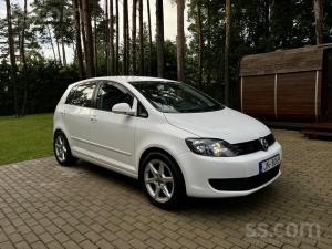 Белый Фольксваген Гольф Плюс 2012 в Рига, объемом двигателя 1.60 л и пробегом 157 тыс. км за 4500 €, фото 15 на AUTOMOTO.COM.LV