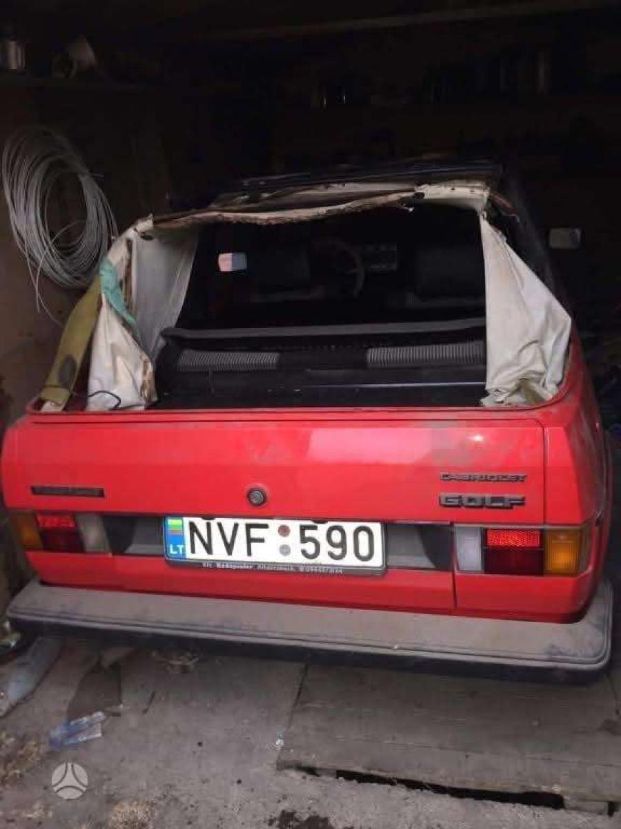 Sarkans Volkswagen Golf 1979 Vilkaviškis, ar dzinēja tilpumu 1.58 L un nobraukumu 12 tūkst. km par 2000 €, foto 3 vietnē AUTOMOTO.COM.LV