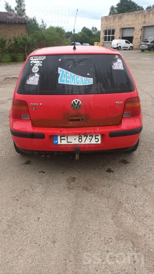 Sarkans Volkswagen Golf 1998 Jelgava, ar dzinēja tilpumu 1.90 L un nobraukumu 560 tūkst. km par 350 €, foto 3 vietnē AUTOMOTO.COM.LV