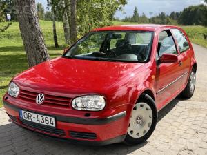 Sarkans Volkswagen Golf 1998 Cēsis, ar dzinēja tilpumu 1.60 L un nobraukumu 185 tūkst. km par 2050 €, foto  vietnē AUTOMOTO.COM.LV
