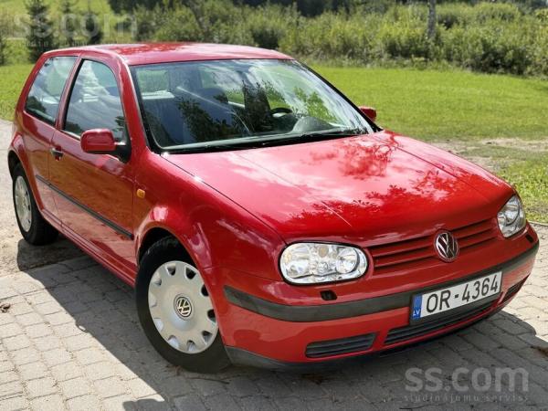 Sarkans Volkswagen Golf 1998 Cēsis, ar dzinēja tilpumu 1.60 L un nobraukumu 185 tūkst. km par 2050 €, foto 3 vietnē AUTOMOTO.COM.LV