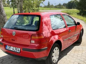 Sarkans Volkswagen Golf 1998 Cēsis, ar dzinēja tilpumu 1.60 L un nobraukumu 185 tūkst. km par 2050 €, foto 4 vietnē AUTOMOTO.COM.LV