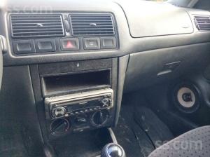 Sarkans Volkswagen Golf 1999 Rīga, ar dzinēja tilpumu 1.60 L un nobraukumu 241 tūkst. km par 450 €, foto 7 vietnē AUTOMOTO.COM.LV