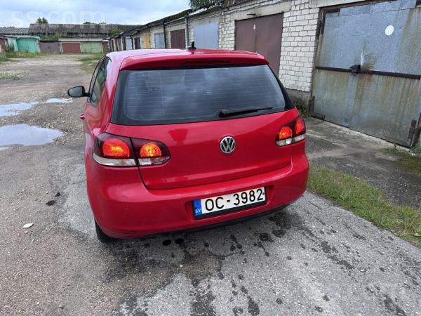 Sarkans Volkswagen Golf 2009 Rīga, ar dzinēja tilpumu 2.00 L un nobraukumu 250 tūkst. km par 3995 €, foto 7 vietnē AUTOMOTO.COM.LV
