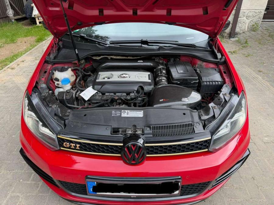 Red Volkswagen Golf 2010 in Kaunas, with an engine capacity of 2.00 L and mileage of 155 thousand km for 13999 €, photo 11 on AUTOMOTO.COM.LV