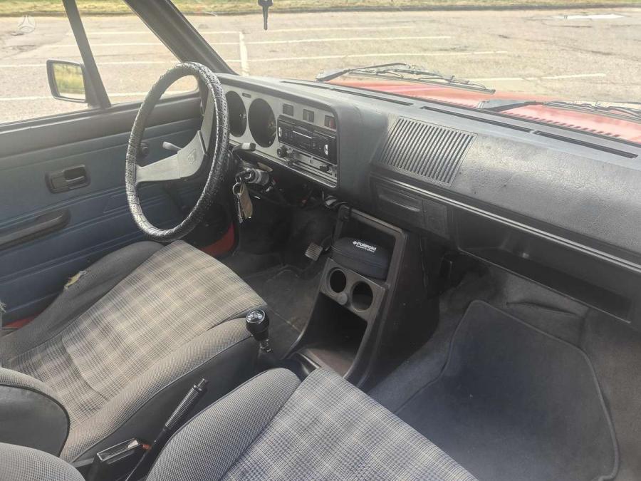 Sarkans Volkswagen Golf 1979 Mažeikiai, ar dzinēja tilpumu 1.57 L un nobraukumu 360 tūkst. km par 3500 €, foto 11 vietnē AUTOMOTO.COM.LV