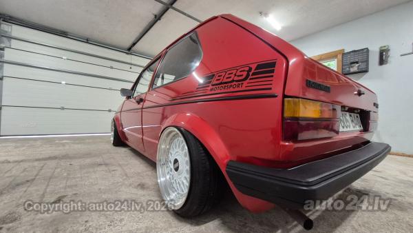 Red Volkswagen Golf 1982 in Parnu, with an engine capacity of 2.00 L and mileage of 225 thousand km for 7900 €, photo 1 on AUTOMOTO.COM.LV