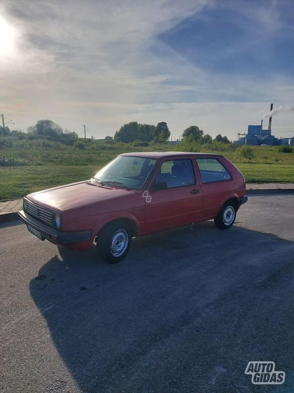Red Volkswagen Golf 1984 in Klaipeda, with an engine capacity of 1.60 L and mileage of 168 thousand km for 800 €, photo 2 on AUTOMOTO.COM.LV