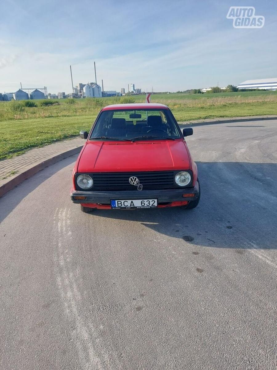 Sarkans Volkswagen Golf 1984 Klaipėda, ar dzinēja tilpumu 1.60 L un nobraukumu 168 tūkst. km par 800 €, foto 1 vietnē AUTOMOTO.COM.LV