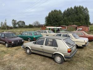 Red Volkswagen Golf 1988 in Vilnius, with an engine capacity of 1.78 L and mileage of 20 thousand km for 600 €, photo 5 on AUTOMOTO.COM.LV
