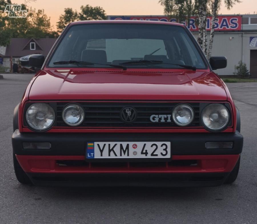 Sarkans Volkswagen Golf 1988 Alīta, ar dzinēja tilpumu 1.60 L un nobraukumu 268 tūkst. km par 4400 €, foto 3 vietnē AUTOMOTO.COM.LV