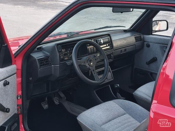 Sarkans Volkswagen Golf 1988 Alīta, ar dzinēja tilpumu 1.60 L un nobraukumu 268 tūkst. km par 4400 €, foto 9 vietnē AUTOMOTO.COM.LV