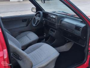Sarkans Volkswagen Golf 1988 Alīta, ar dzinēja tilpumu 1.60 L un nobraukumu 268 tūkst. km par 4400 €, foto 11 vietnē AUTOMOTO.COM.LV