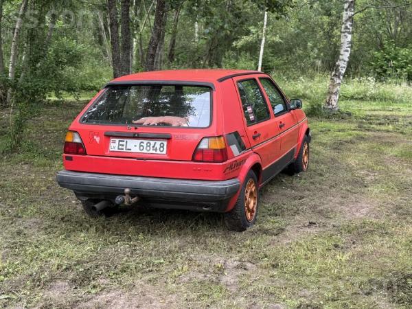 Sarkans Volkswagen Golf 1989 Rīga, ar dzinēja tilpumu 1.80 L un nobraukumu 266 tūkst. km par 2100 €, foto 10 vietnē AUTOMOTO.COM.LV