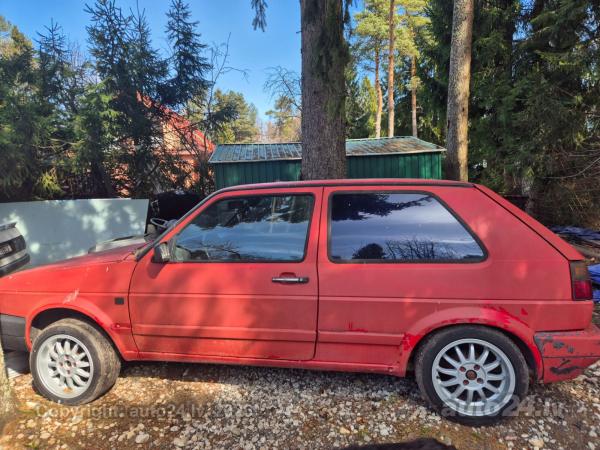 Sarkans Volkswagen Golf 1989 Tallina, ar dzinēja tilpumu 1.30 L un nobraukumu 199 tūkst. km par 1500 €, foto 4 vietnē AUTOMOTO.COM.LV