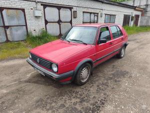 Sarkans Volkswagen Golf 1989 Druskininkai, ar dzinēja tilpumu 1.60 L un nobraukumu 270 tūkst. km par 600 €, foto  vietnē AUTOMOTO.COM.LV