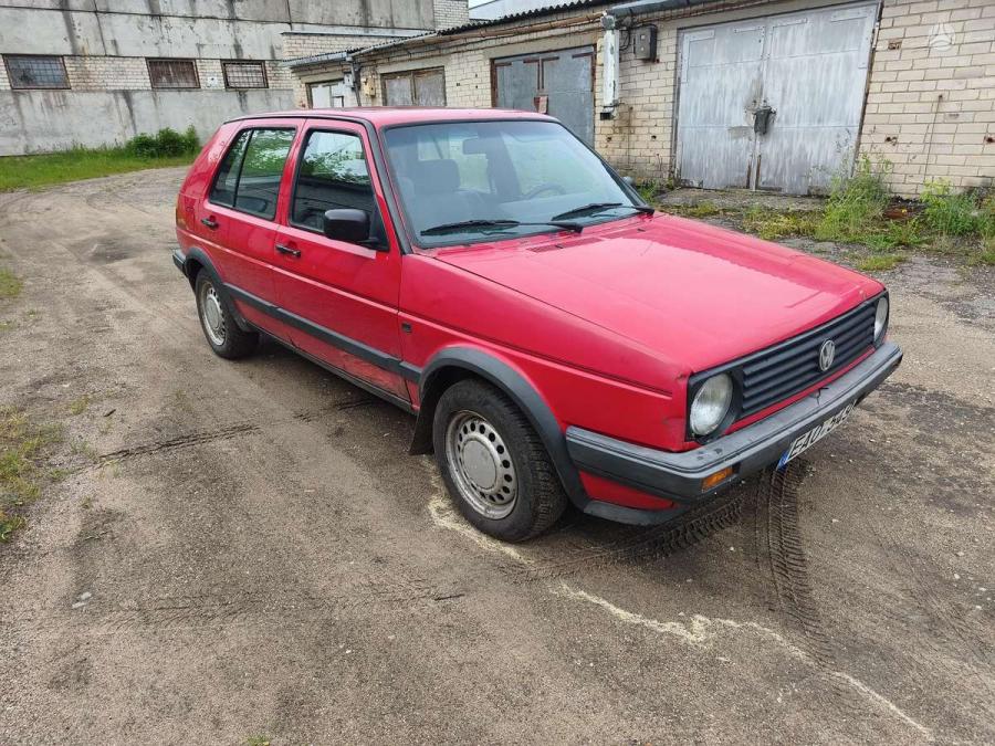 Sarkans Volkswagen Golf 1989 Druskininkai, ar dzinēja tilpumu 1.60 L un nobraukumu 270 tūkst. km par 600 €, foto 3 vietnē AUTOMOTO.COM.LV