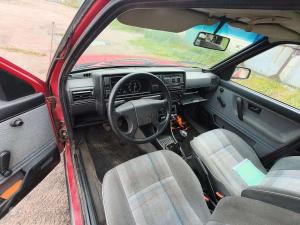 Sarkans Volkswagen Golf 1989 Druskininkai, ar dzinēja tilpumu 1.60 L un nobraukumu 270 tūkst. km par 600 €, foto 6 vietnē AUTOMOTO.COM.LV