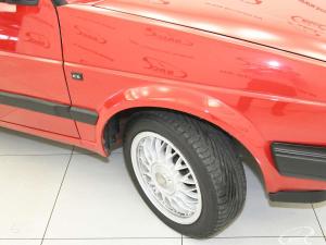 Red Volkswagen Golf 1990 in Vilnius, with an engine capacity of 1.59 L and mileage of 238 thousand km for 5950 €, photo 29 on AUTOMOTO.COM.LV