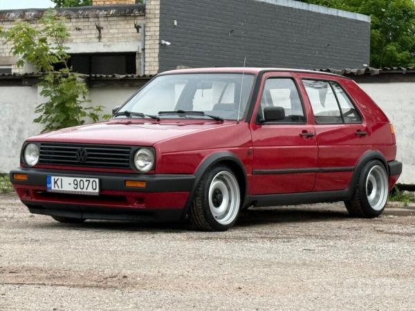 Sarkans Volkswagen Golf 1990 Tukums, ar dzinēja tilpumu 1.30 L un nobraukumu 237 tūkst. km par 2850 €, foto 1 vietnē AUTOMOTO.COM.LV