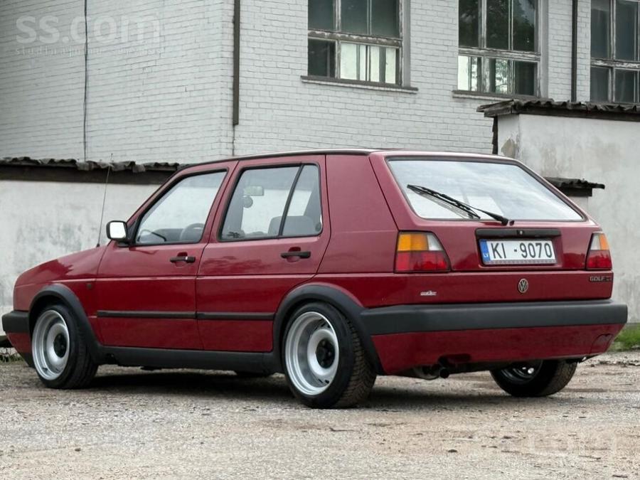 Красный Фольксваген Гольф 1990 в Тукумс, объемом двигателя 1.30 л и пробегом 237 тыс. км за 2850 €, фото 3 на AUTOMOTO.COM.LV