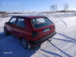 Красный Фольксваген Гольф 1990 в Лиепая, объемом двигателя 1.60 л и пробегом 396 тыс. км за 2950 €, фото 3 на AUTOMOTO.COM.LV