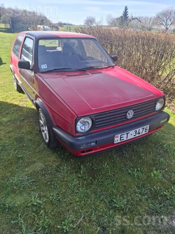 Red Volkswagen Golf 1990 in Bauska, with an engine capacity of 1.30 L and mileage of 224 thousand km for 1100 €, photo 1 on AUTOMOTO.COM.LV